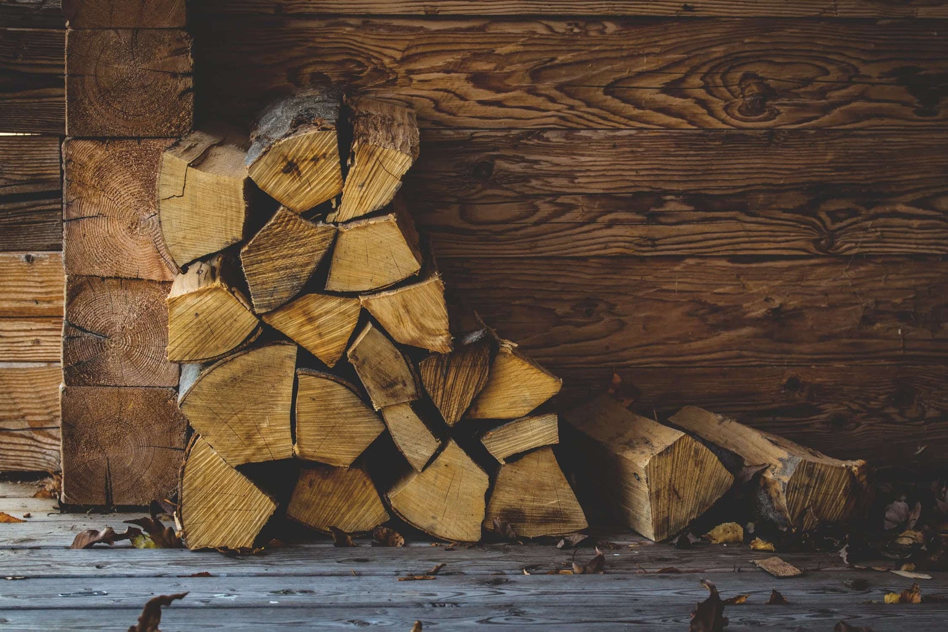 How Long Does It Take Oak Firewood to Cure? – Cutting Edge Firewood LLC